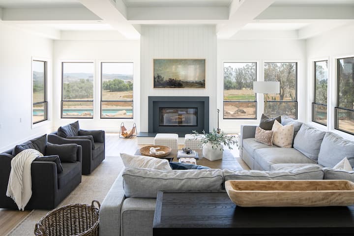 Modern 20-guest Farmhouse In Ca Wine-country - Sanford Winery, Lompoc