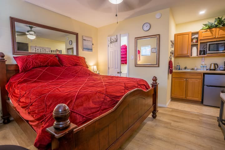 Tiny Home In Thousand Oaks - Thousand Oaks, CA
