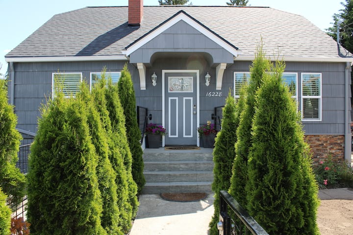 2 Bedroom Unit, Close To Airport/transit/shopping - Des Moines, WA