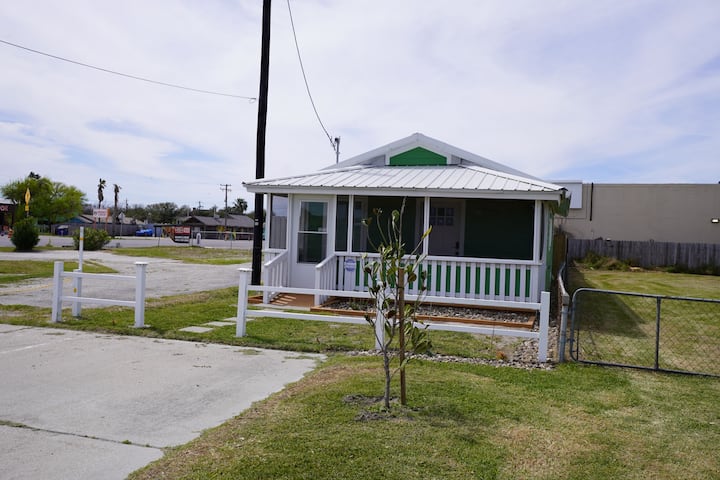 Little Bay Bungalow In Rp Historical District - Rockport, TX