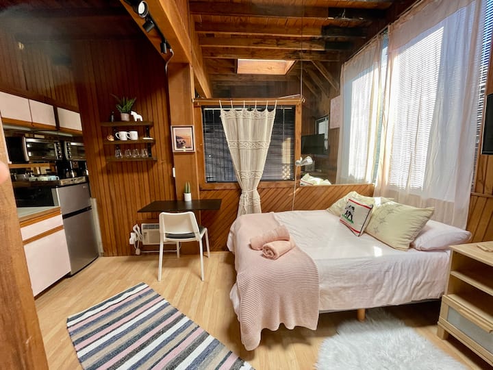 Cali Beach-cozy Studio- Just Steps From The Beach - Los Angeles