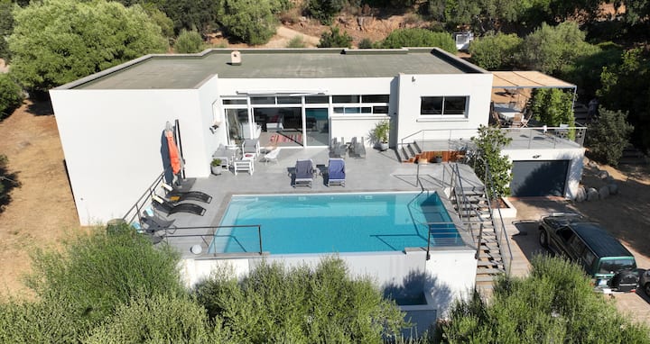 Villa 6 à 12 Avec Piscine. 3mn Plages & Activités - Corse-du-Sud
