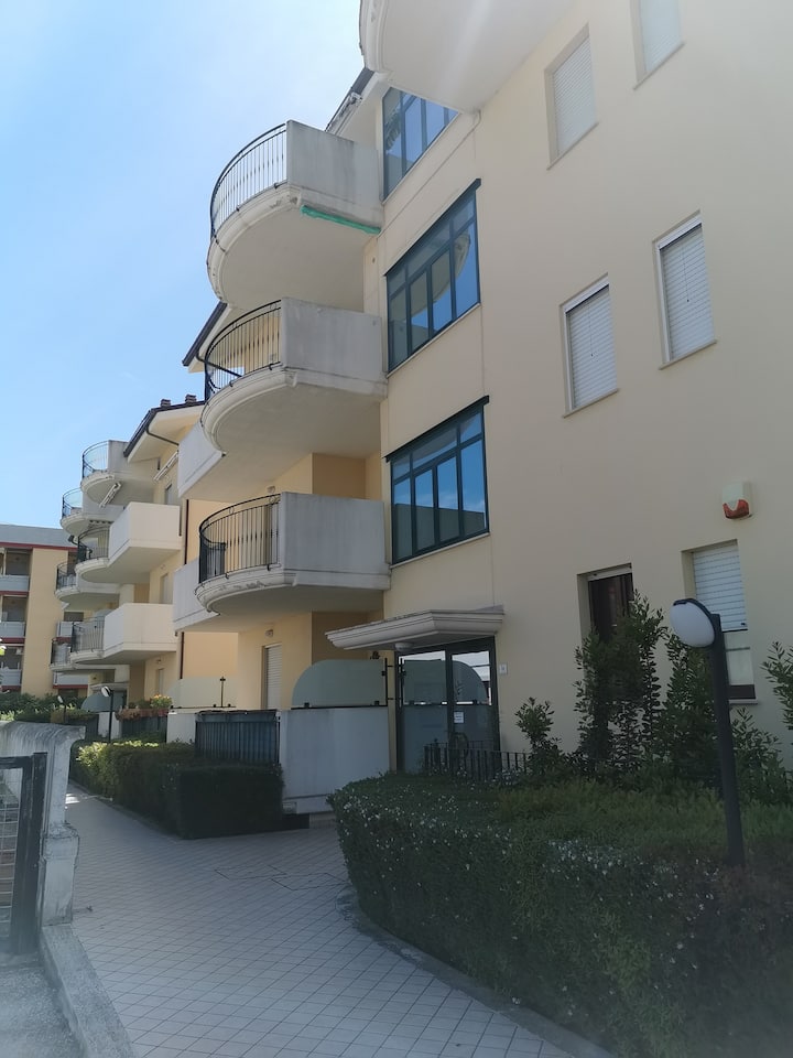 Bilocale 4 Posti Letto - Aria Condizionata - Martinsicuro