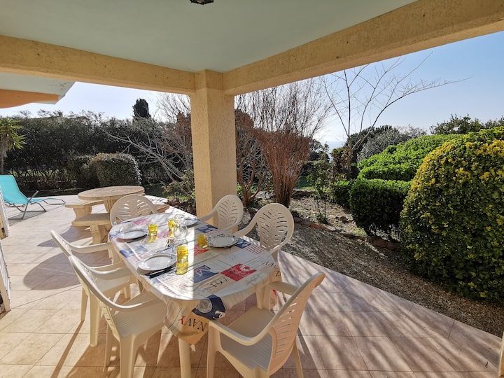 Séjour En Famille Avec Jardin, Plage 3 Min à Pieds - Cargèse