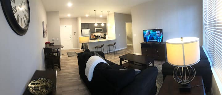 Upgraded 1br Apt Home Walk To Restaurants & Shops - Fort Mill, SC