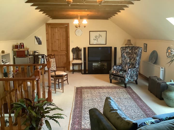 Welcome To The Spinney - Greystones
