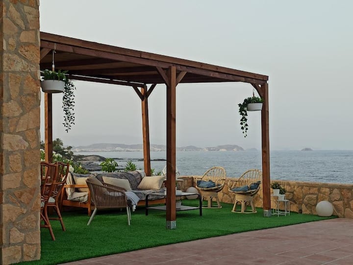 Villa En El Mar En Entorno Privilegiado - Águilas