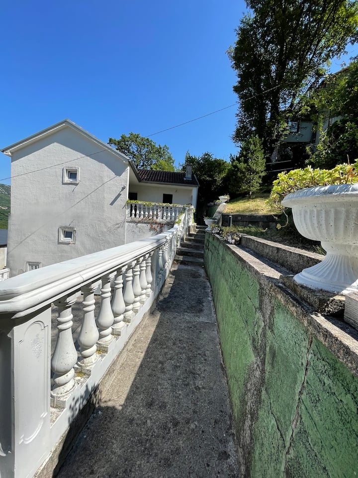 Casa Hedera - Pacifico Alloggio Immerso Nel Verde - Novi Vinodolski
