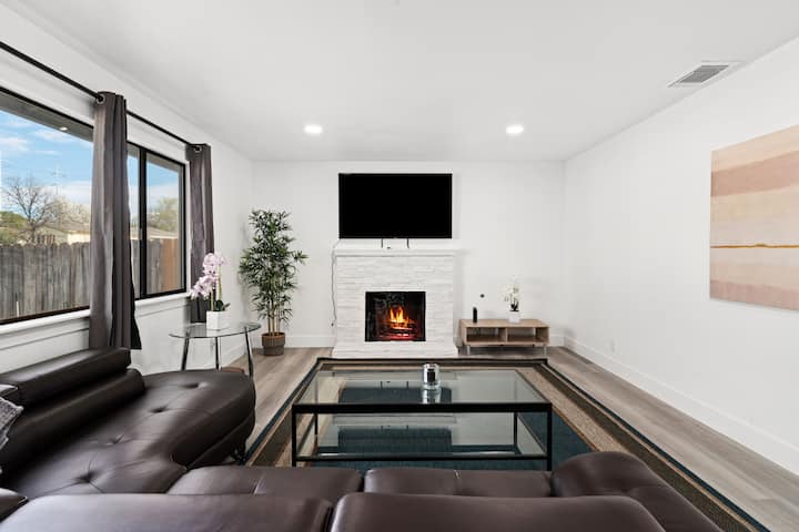 Sleek 3br/2ba Suburban Home In Sac - Citrus Heights