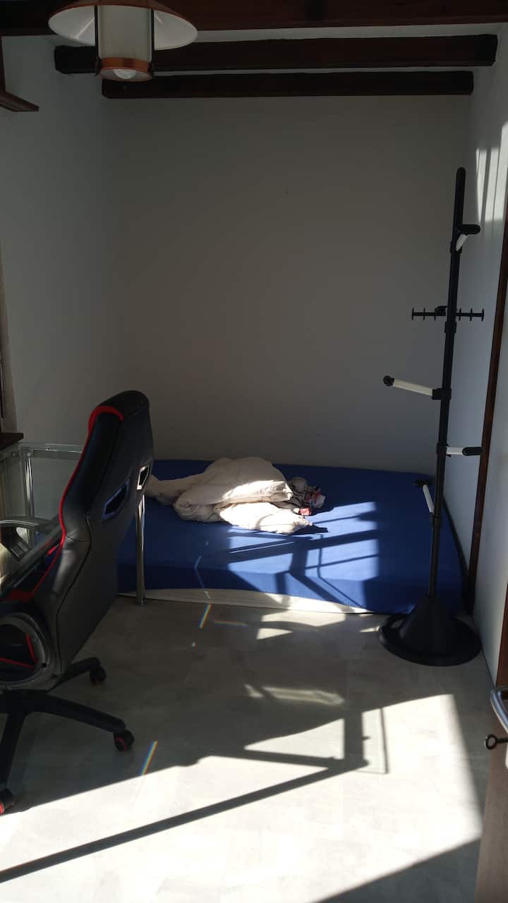 Top View In Grosszügiger Wohnung Mit Kamin - Sigriswil
