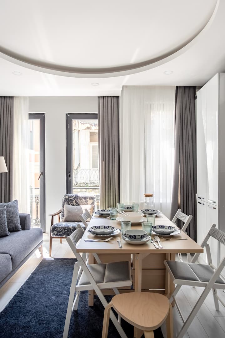 Premium Family Apartment, 3 Min Away From İStiklal - Turkey