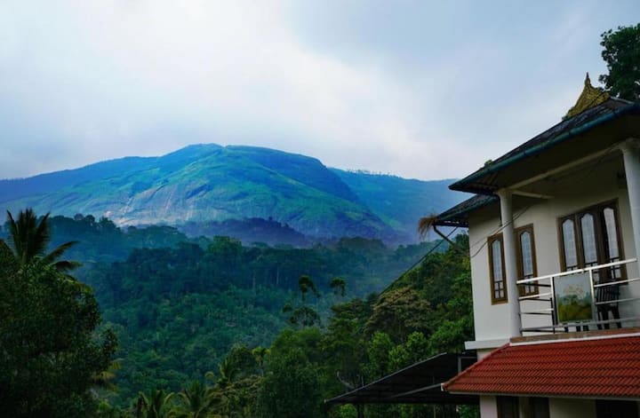 Abys Mountain View Homestay - Munnar