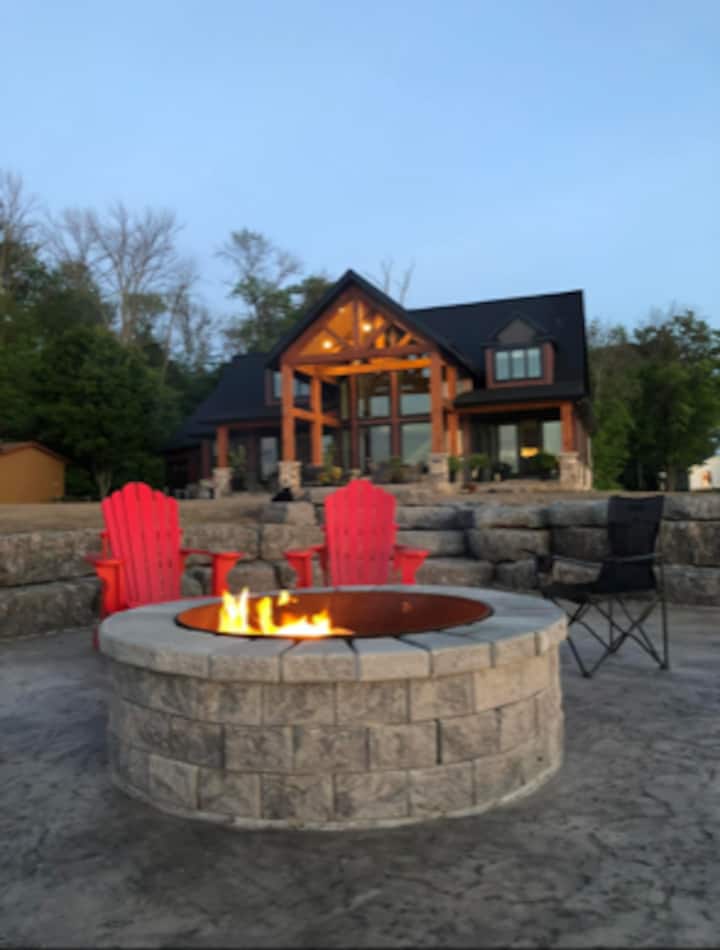 Lake Views And Wine Oh My! - Niagara-on-the-Lake