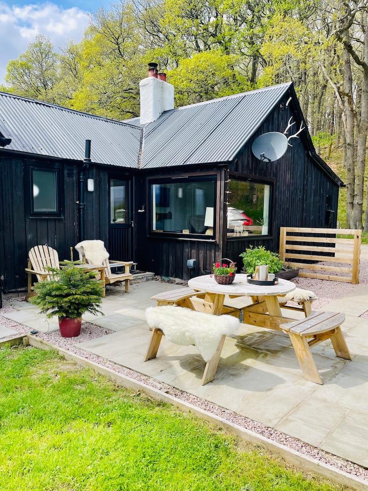 Stag's Hide - Luxury 2 Bedroom Wooden Lodge - Aviemore