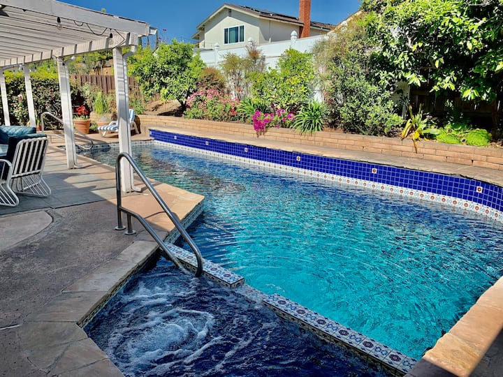 3 Bedroom Home With Pool 15 Minutes From Beaches - San Diego, CA