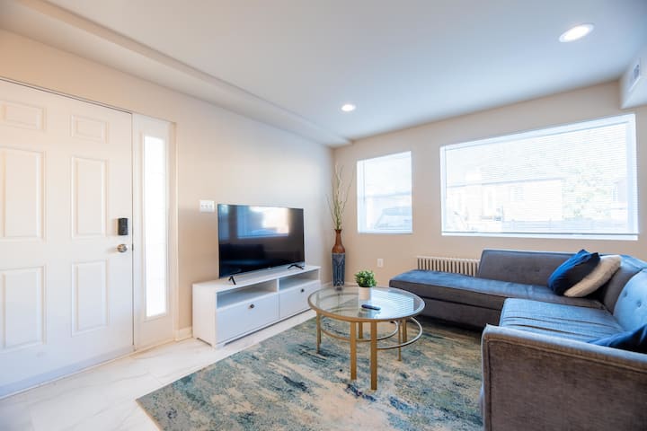 Cozy, Comfy & Convenient - Silver Spring, MD