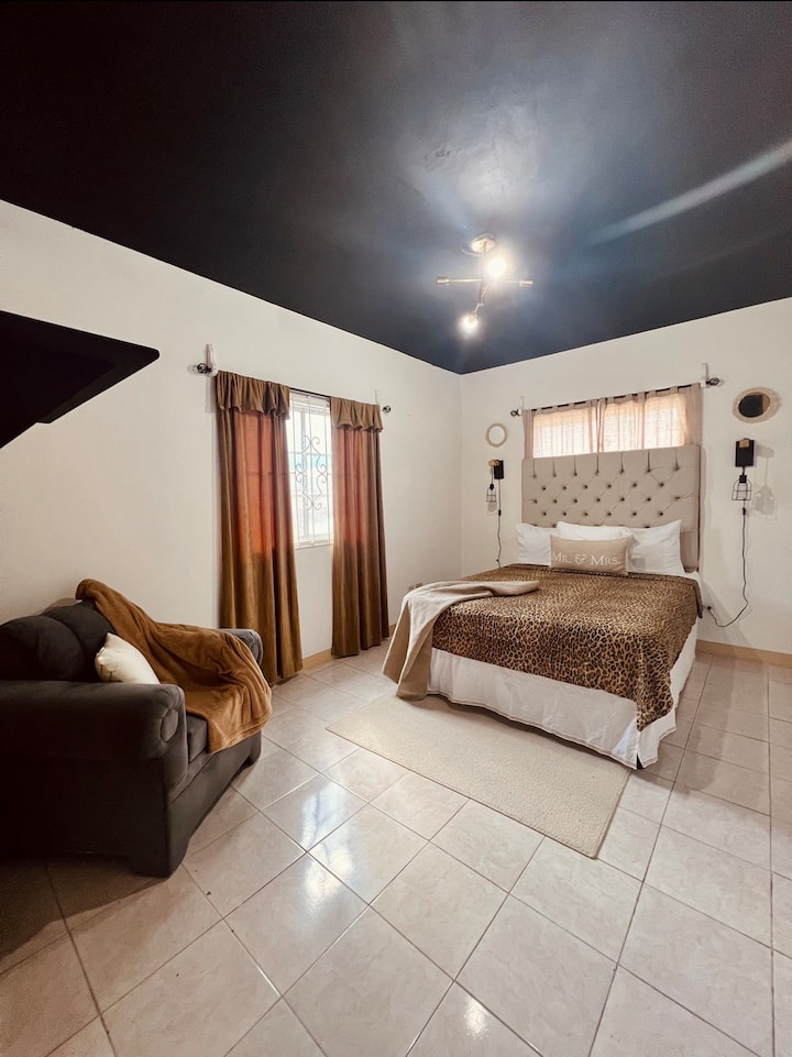 Hope Berry Deluxe Escape 2 - Jamaica