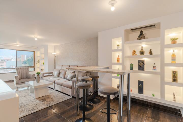 Comfortable 2 Br Smart Home W A/c, Great Location - Medellín