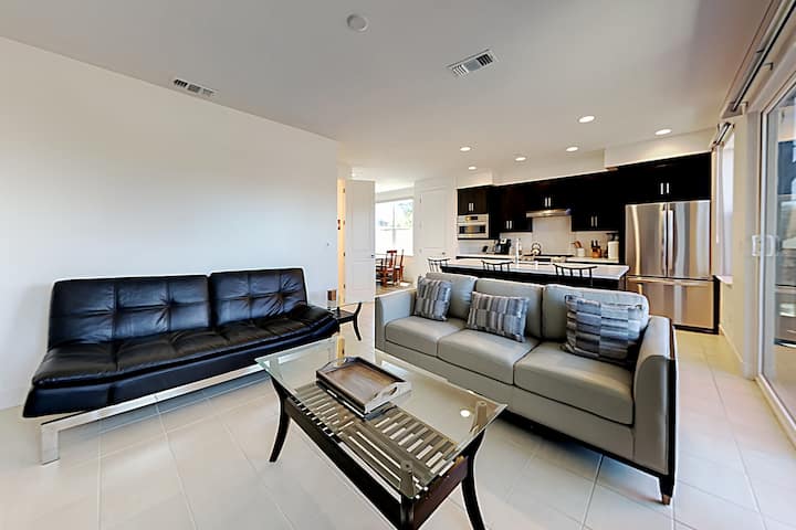 Ideal Corporate Rental 4-bedroom, 2.5 Bathroom, Sr - Santa Rosa, CA