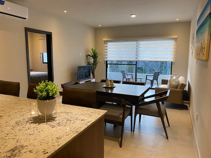 Vista A La Alberca + Balcón + 3 Hab + 2 Baños - Playa del Carmen