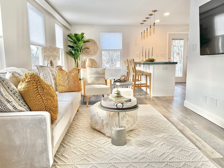 Privateretreat 4br2ba + Pool + Wd + Parking + Wifi - Marlborough, MA
