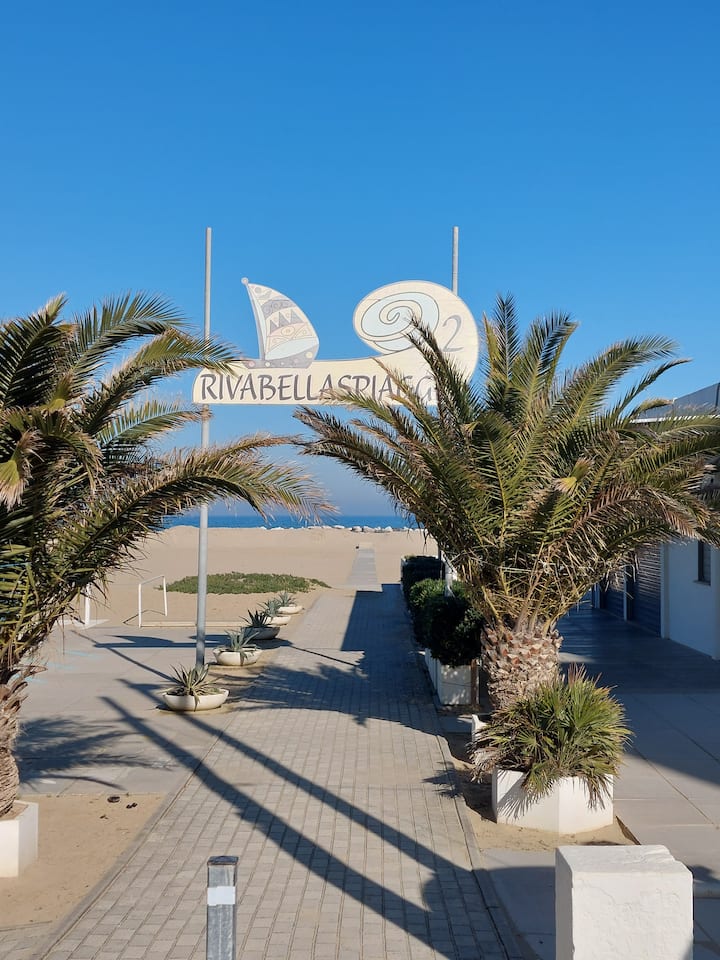 Trilocale 4 Per Fiere E Vacanze A 150 Mt. Dal Mare - Rímini