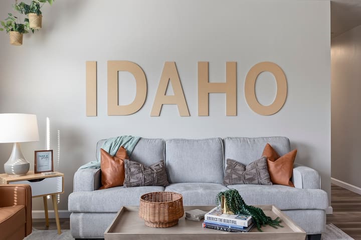 “The Idahoan” Clean Central Tf 3 Bedroom House - Twin Falls, ID