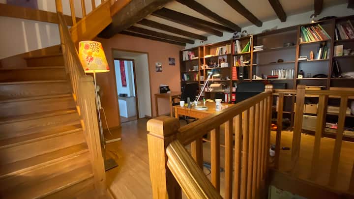 Agréable Maison Ancienne - Saint-Galmier