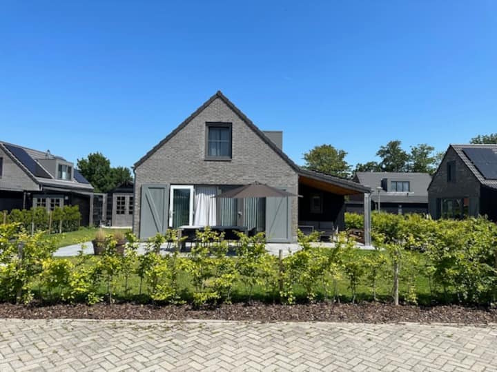 Nieuw Luxe Ruim Vakantiehuis 'Lekker Aan Zee' 6-8p - Schoorl