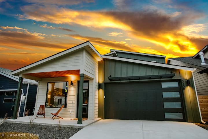 Tranquil Lake Living At Bright, New Japandi Home - Coeur d'Alene, ID