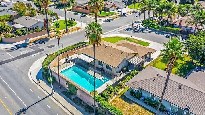 Shalimar Retreat |Large Pool|jacuzzi|game Room|5bd - Riverside, CA