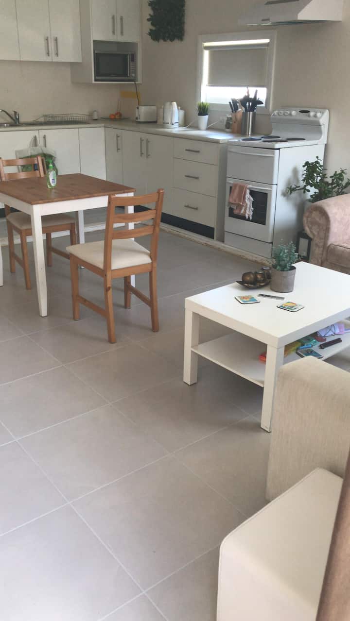 1 Bed Flat , Fully Self Contained , - Parramatta