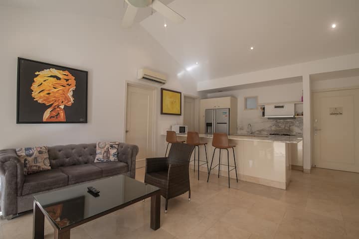 Modern 3 Br Old City Luxury Condo - Bolívar