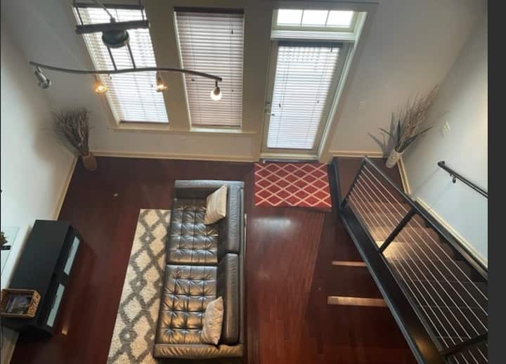 Sleek Midtown 1 Bedroom Loft In Atlantic Station - Atlanta, GA