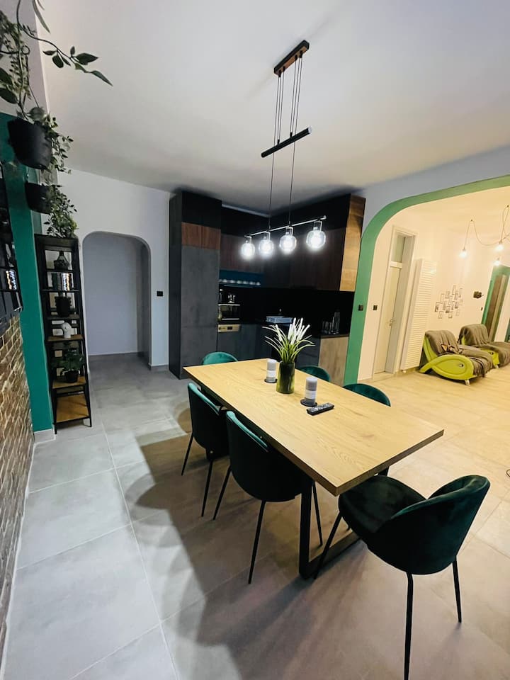Downtown Luxury Apartment 1 - Romana Plaza - Bucharest