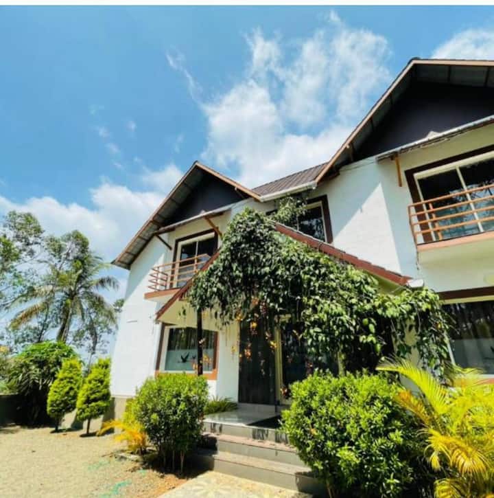 Amazing Eleven Bhk Munnar - Munnar