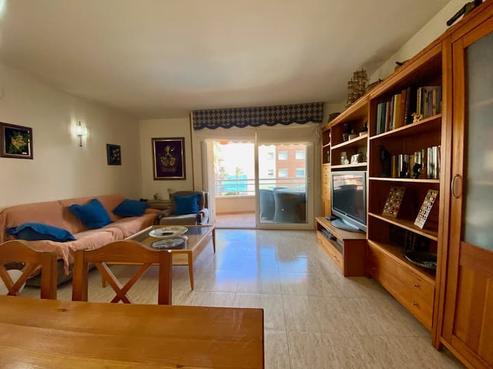 Apartamento Con Piscina A 30 Metros De La Playa. - Calafell