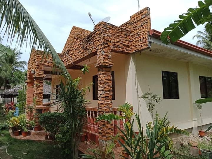 Spacious 2 Bed Bungalow In Baod Fishing Village - Bantayan