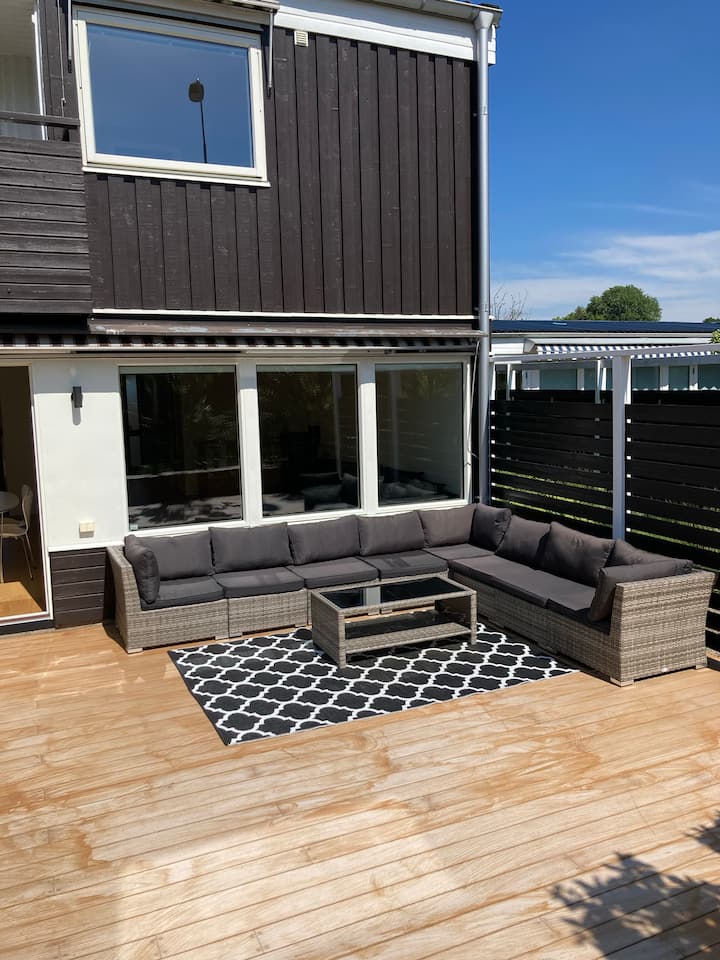 Trevligt Gavelradhus Med Fin Uteplats - Gothenburg