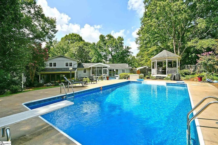 Your Carolina Oasis Awaits! Pets Free V(´ᴥ`)v - Easley, SC