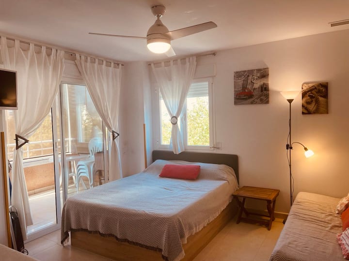 Studio 3 Min To Sea, With Parking & Pool - Calp