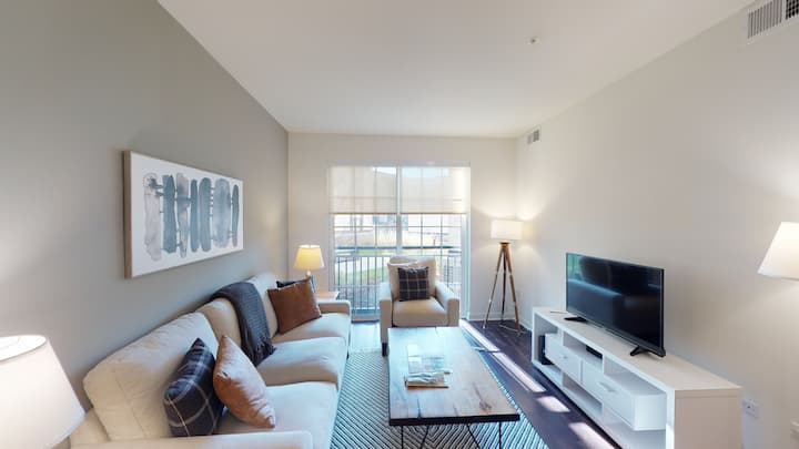 Gorgeous 1 Bedroom In Mellody Farms - Lake Forest, IL