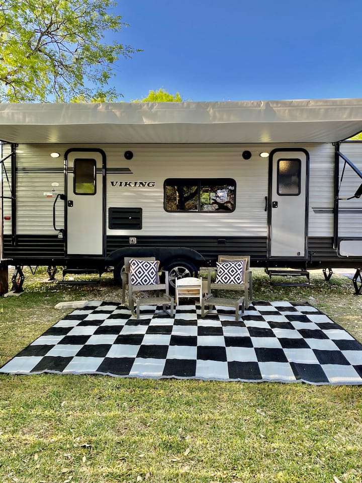 The Pearl At Hill View -In The Texas Hill Country - Boerne, TX