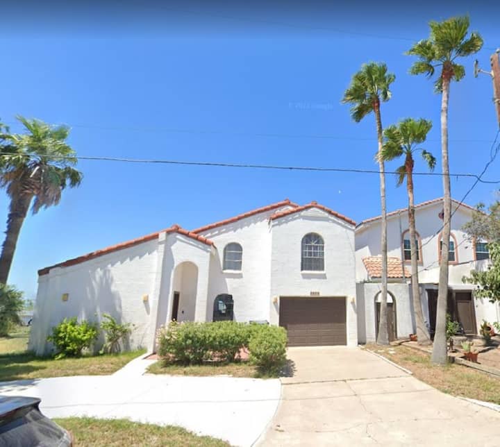 Ocean Front View To Spi. 6 Bedrooms, Private - Port Isabel, TX