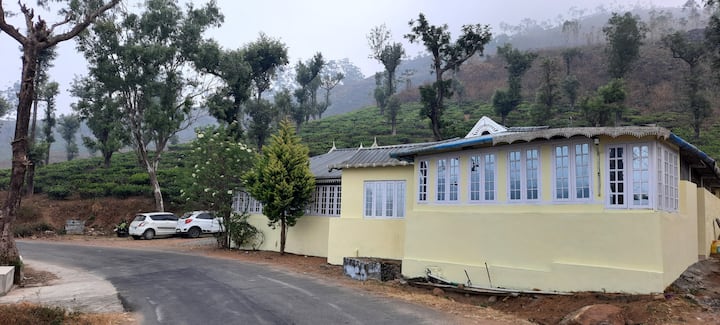 Honey Bee Homestay By Jungle Stay Groups - Valparai