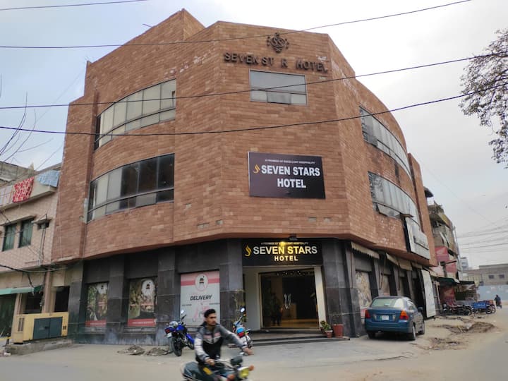 Hotel Seven Star - Lahore