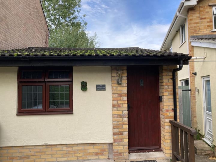 The Wendy House, Ground Floor Flat, Close To Town - Glastonbury