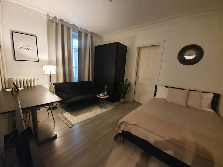 Studio Moderne Et Cosy à 2min De Porte D'orléans - Montrouge
