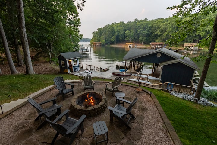 Lake Gaston Vacation Rentals & Homes - United States | Airbnb