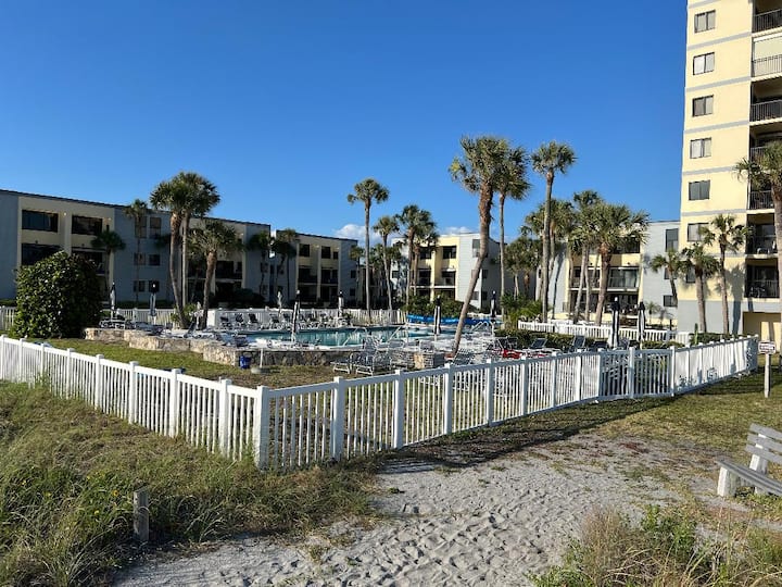 Venice By The Beach - Venice, FL